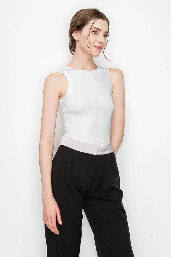 Metallic Silver Knit Sleeveless Top – Trendy holiday style | FEATHERED LANE